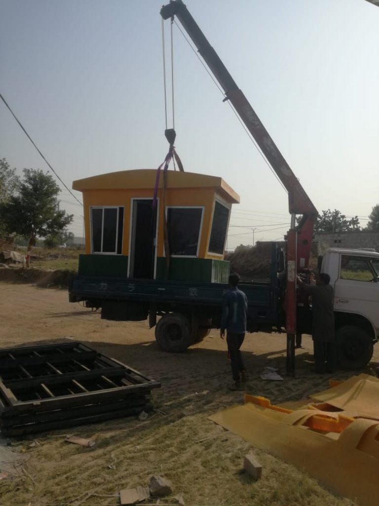 Fiberglass Tool Booth - Universal Fiberglass Industry